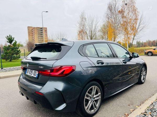 Pelēks BMW 118 2021 Kauņa, ar dzinēja tilpumu 1.50 L un nobraukumu 44 tūkst. km par 19800 €, foto 6 vietnē AUTOMOTO.COM.LV