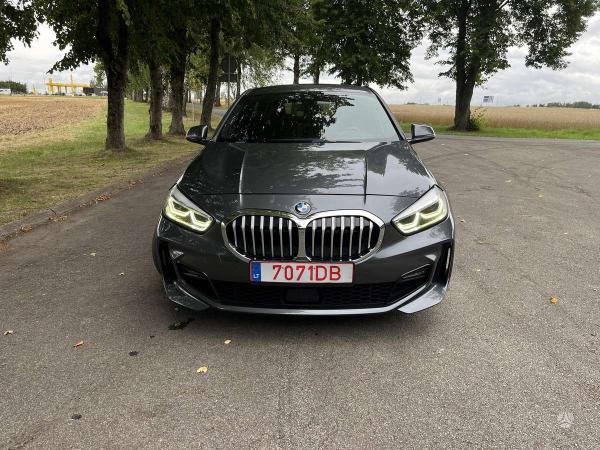 Grey BMW 118 2021 in Jurbarkas, with an engine capacity of 2.00 L and mileage of 170 thousand km for 13000 €, photo 1 on AUTOMOTO.COM.LV