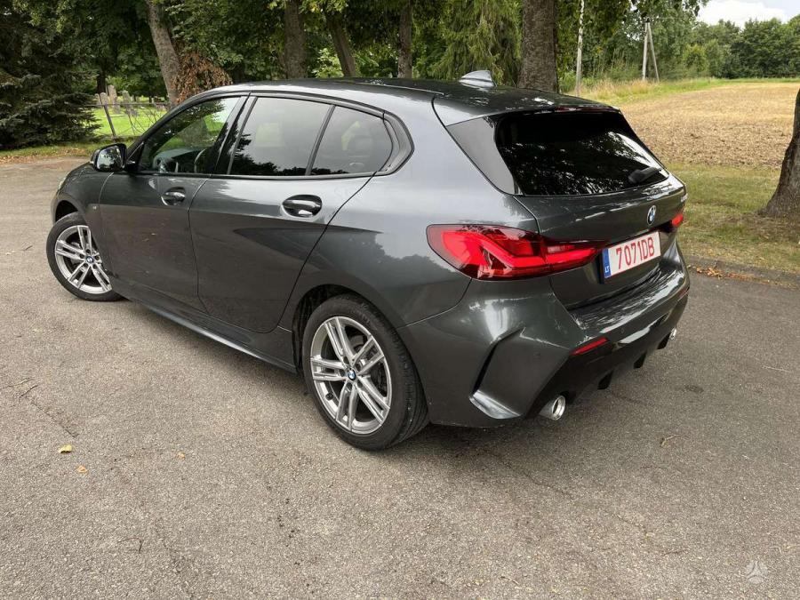 Grey BMW 118 2021 in Jurbarkas, with an engine capacity of 2.00 L and mileage of 170 thousand km for 13000 €, photo 7 on AUTOMOTO.COM.LV