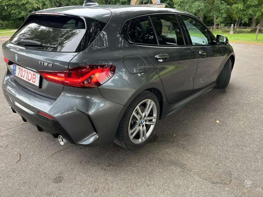 Grey BMW 118 2021 in Jurbarkas, with an engine capacity of 2.00 L and mileage of 170 thousand km for 13000 €, photo 10 on AUTOMOTO.COM.LV