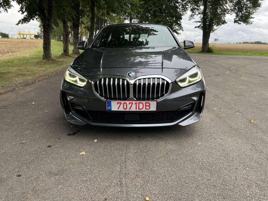 Grey BMW 118 2021 in Jurbarkas, with an engine capacity of 2.00 L and mileage of 170 thousand km for 13000 €, photo 12 on AUTOMOTO.COM.LV