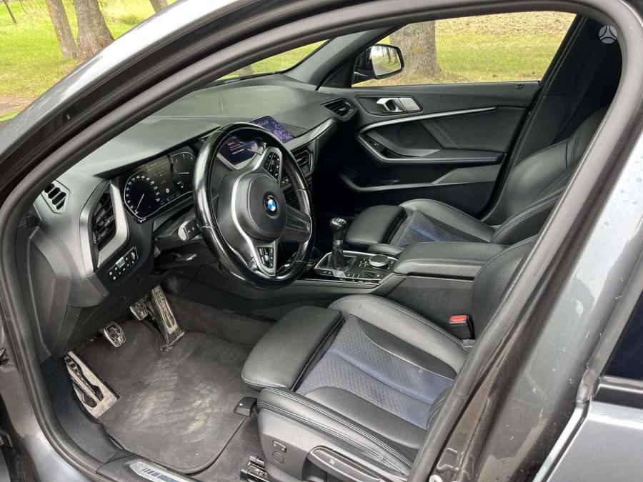 Grey BMW 118 2021 in Jurbarkas, with an engine capacity of 2.00 L and mileage of 170 thousand km for 13000 €, photo 13 on AUTOMOTO.COM.LV