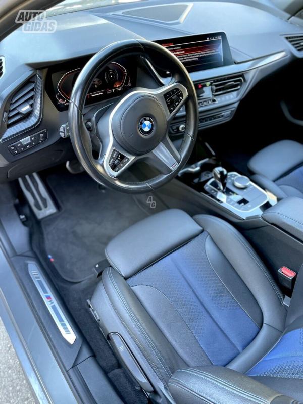 Grey BMW 118 2022 in Kaunas, with an engine capacity of 1.50 L and mileage of 56 thousand km for 7599 €, photo 2 on AUTOMOTO.COM.LV