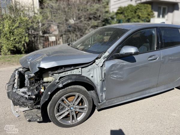 Grey BMW 118 2022 in Kaunas, with an engine capacity of 1.50 L and mileage of 56 thousand km for 7599 €, photo 7 on AUTOMOTO.COM.LV