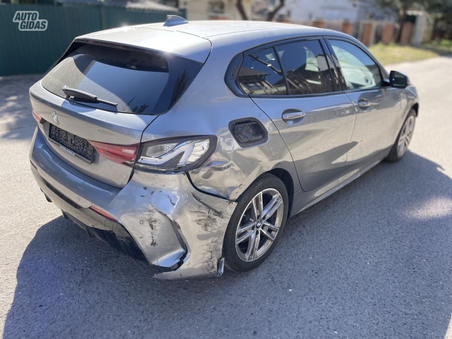 Grey BMW 118 2022 in Kaunas, with an engine capacity of 1.50 L and mileage of 56 thousand km for 6499 €, photo 12 on AUTOMOTO.COM.LV
