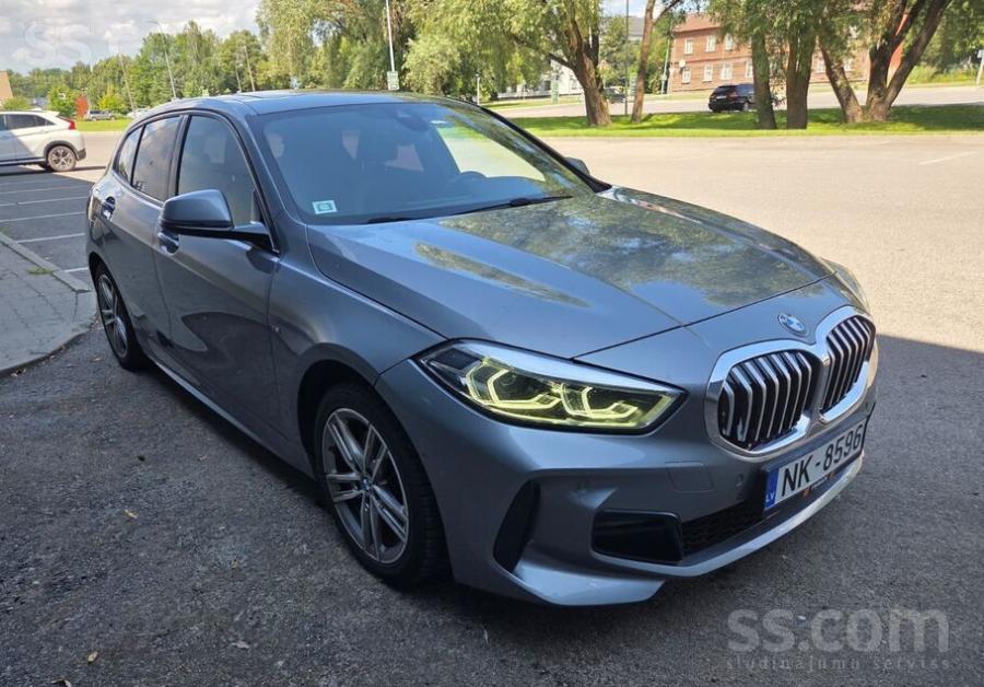 Grey BMW 118 2023 in Riga, with an engine capacity of 1.50 L and mileage of 78 thousand km for 25400 €, photo 7 on AUTOMOTO.COM.LV