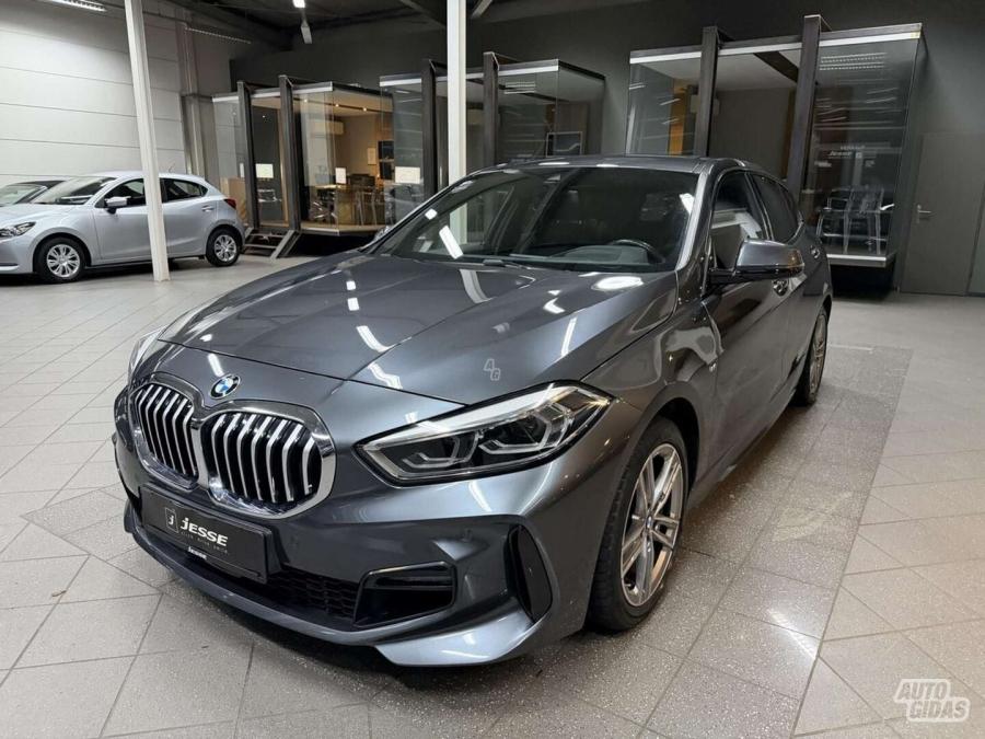 Pelēks BMW 118 2020 Kauņa, ar dzinēja tilpumu 1.50 L un nobraukumu 66 tūkst. km par 25480 €, foto 1 vietnē AUTOMOTO.COM.LV