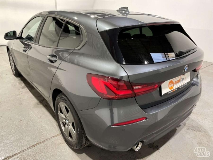 Pelēks BMW 118 2021 Kauņa, ar dzinēja tilpumu 2.00 L un nobraukumu 20 tūkst. km par 27499 €, foto 2 vietnē AUTOMOTO.COM.LV