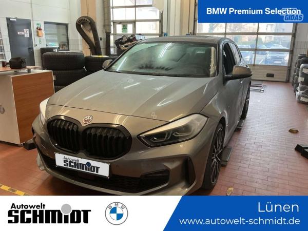 Grey BMW 118 2022 in Kaunas, with an engine capacity of 1.50 L and mileage of 46 thousand km for 32978 €, photo 1 on AUTOMOTO.COM.LV