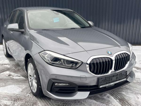 Grey BMW 118 2024 in Kaunas, with an engine capacity of 2.00 L and mileage of 14 thousand km for 28485 €, photo 3 on AUTOMOTO.COM.LV