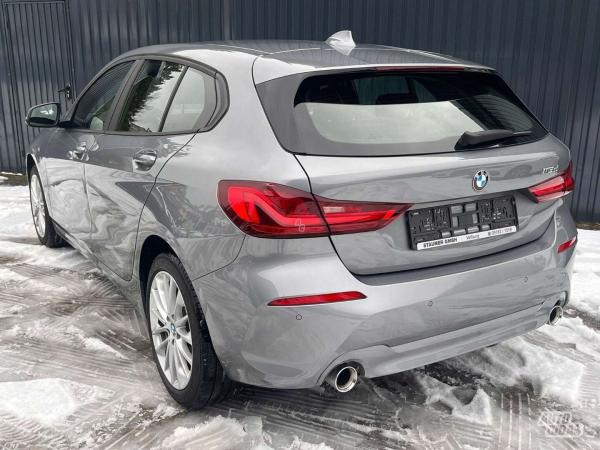 Grey BMW 118 2024 in Kaunas, with an engine capacity of 2.00 L and mileage of 14 thousand km for 28485 €, photo 6 on AUTOMOTO.COM.LV