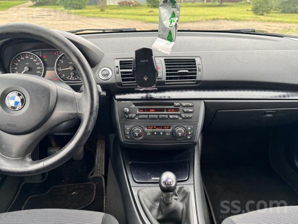 BMW 118 2004 Jūrmala, ar dzinēja tilpumu 2.00 L un nobraukumu 297 tūkst. km par 2150 €, foto 9 vietnē AUTOMOTO.COM.LV