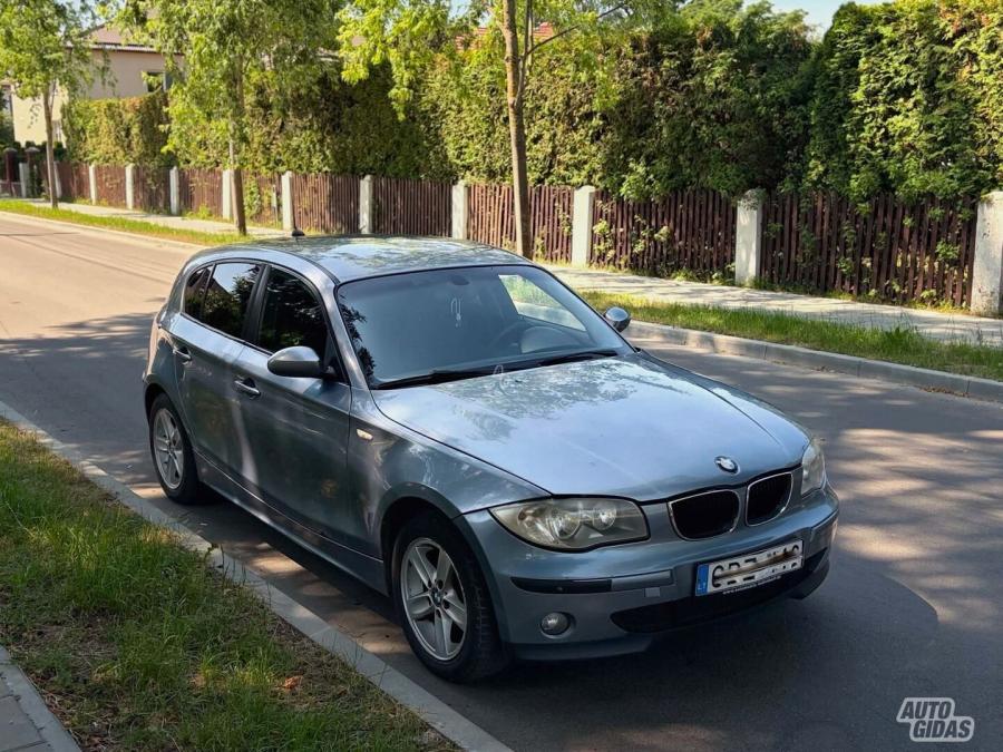 BMW 118 2004 Viļņa, ar dzinēja tilpumu 2.00 L un nobraukumu 358 tūkst. km par 1950 €, foto 12 vietnē AUTOMOTO.COM.LV