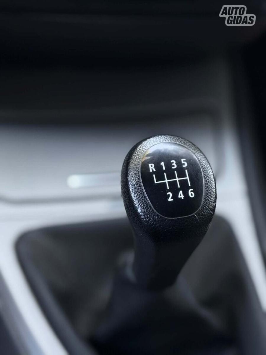 BMW 118 2004 Viļņa, ar dzinēja tilpumu 2.00 L un nobraukumu 358 tūkst. km par 1950 €, foto 23 vietnē AUTOMOTO.COM.LV