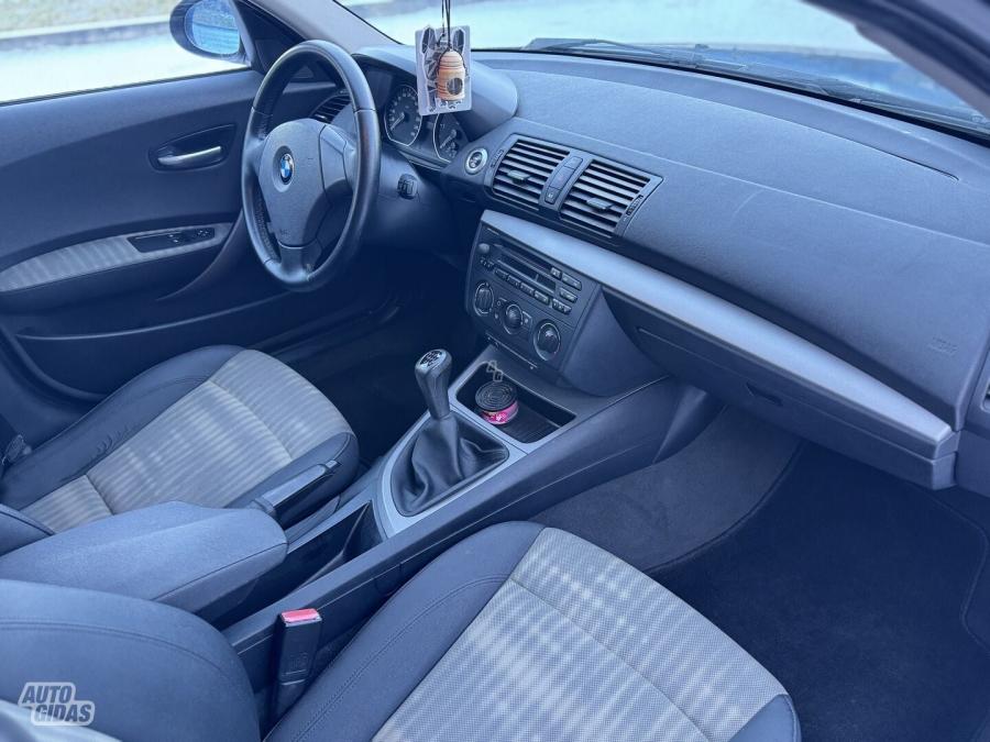 BMW 118 2005 in Siauliai, with an engine capacity of 2.00 L and mileage of 304 thousand km for 2950 €, photo 13 on AUTOMOTO.COM.LV