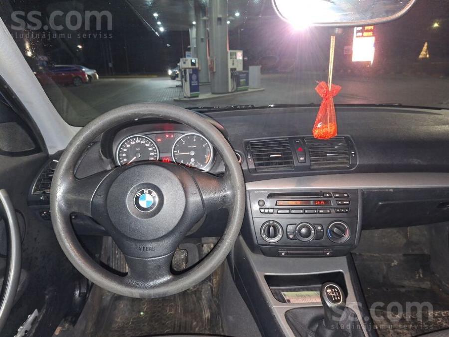 BMW 118 2005 in Jelgava, with an engine capacity of 2.00 L and mileage of 453 thousand km for 1680 €, photo 7 on AUTOMOTO.COM.LV