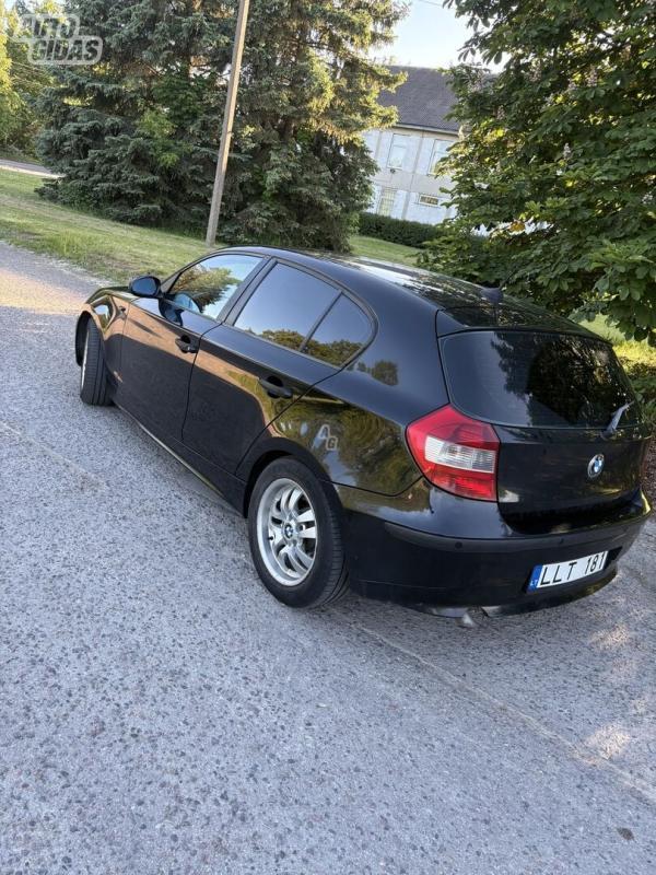 BMW 118 2005 in Panevezys, with an engine capacity of 2.00 L and mileage of 500 thousand km for 2500 €, photo 4 on AUTOMOTO.COM.LV