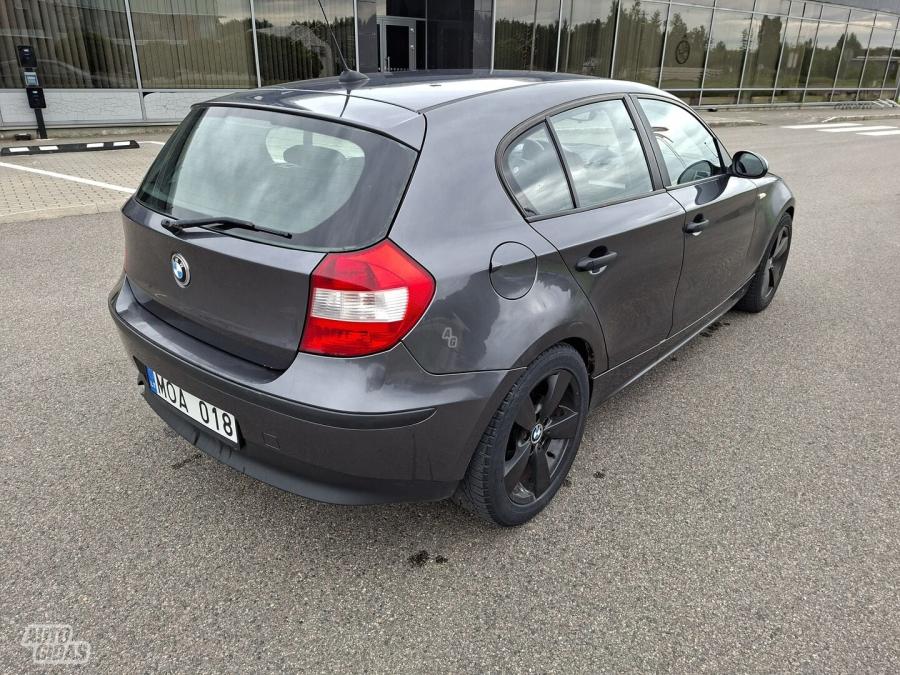 BMW 118 2005 Panevēža, ar dzinēja tilpumu 2.00 L un nobraukumu 402 tūkst. km par 1850 €, foto 5 vietnē AUTOMOTO.COM.LV