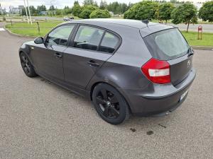 BMW 118 2005 Panevēža, ar dzinēja tilpumu 2.00 L un nobraukumu 402 tūkst. km par 1850 €, foto 6 vietnē AUTOMOTO.COM.LV
