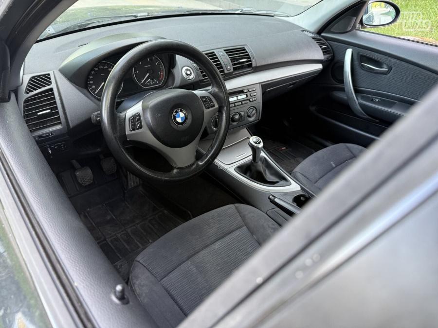 BMW 118 2006 in Vilnius, with an engine capacity of 2.00 L and mileage of 277 thousand km for 2800 €, photo 14 on AUTOMOTO.COM.LV
