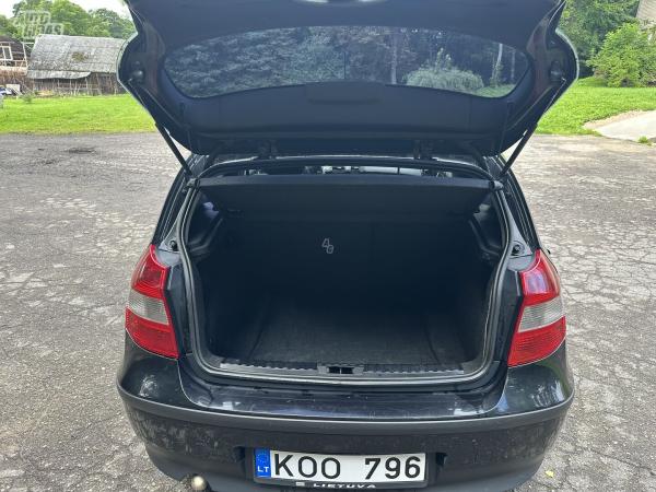 BMW 118 2006 Plungė, ar dzinēja tilpumu 2.00 L un nobraukumu 366 tūkst. km par 1600 €, foto 9 vietnē AUTOMOTO.COM.LV