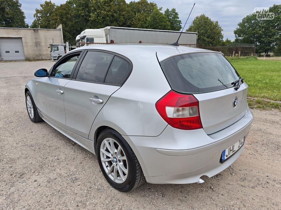 BMW 118 2006 in Marijampole, with an engine capacity of 1.80 L and mileage of 318 thousand km for 1350 €, photo 5 on AUTOMOTO.COM.LV