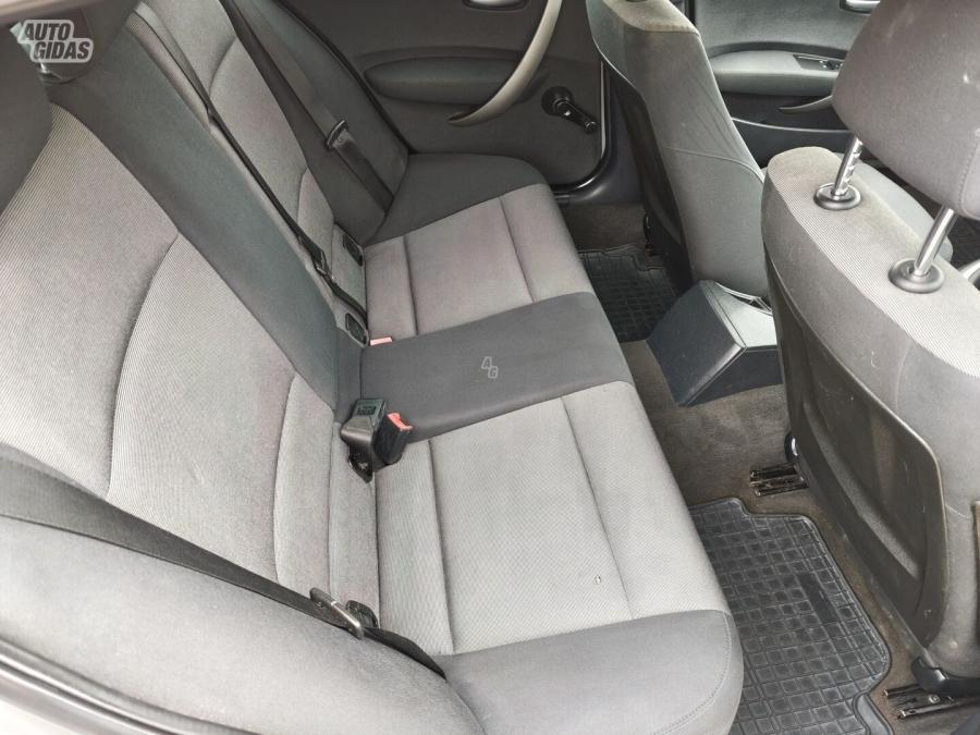 BMW 118 2006 in Marijampole, with an engine capacity of 1.80 L and mileage of 318 thousand km for 1350 €, photo 17 on AUTOMOTO.COM.LV