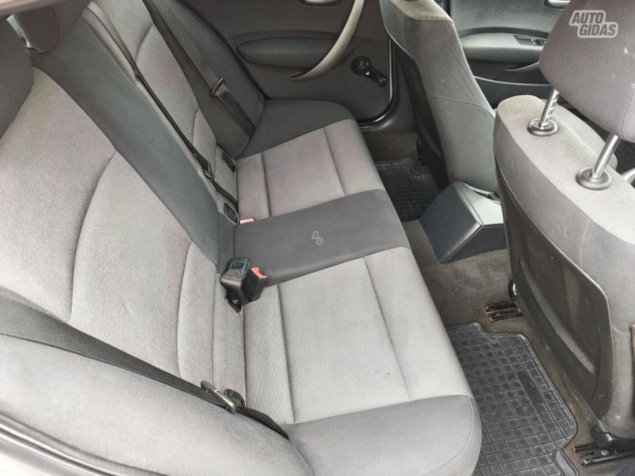 BMW 118 2006 Marijampole, ar dzinēja tilpumu 2.00 L un nobraukumu 318 tūkst. km par 1650 €, foto 17 vietnē AUTOMOTO.COM.LV