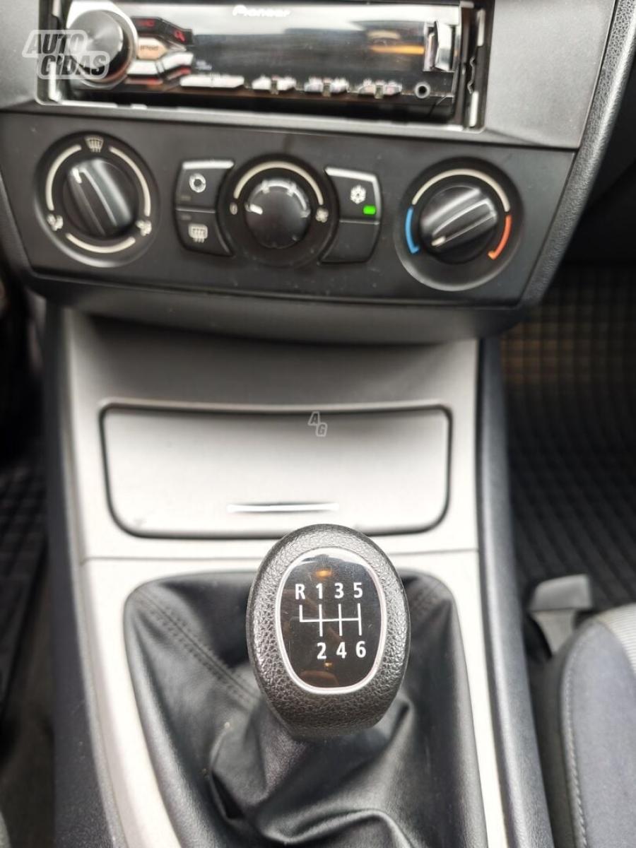 BMW 118 2006 Marijampole, ar dzinēja tilpumu 2.00 L un nobraukumu 318 tūkst. km par 1650 €, foto 21 vietnē AUTOMOTO.COM.LV