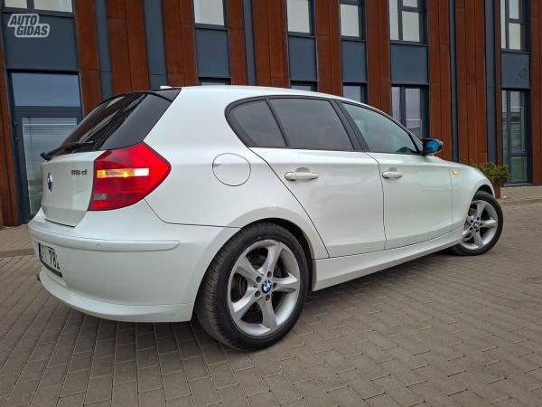 BMW 118 2007 in Kaunas, with an engine capacity of 2.00 L and mileage of 225 thousand km for 3950 €, photo 10 on AUTOMOTO.COM.LV