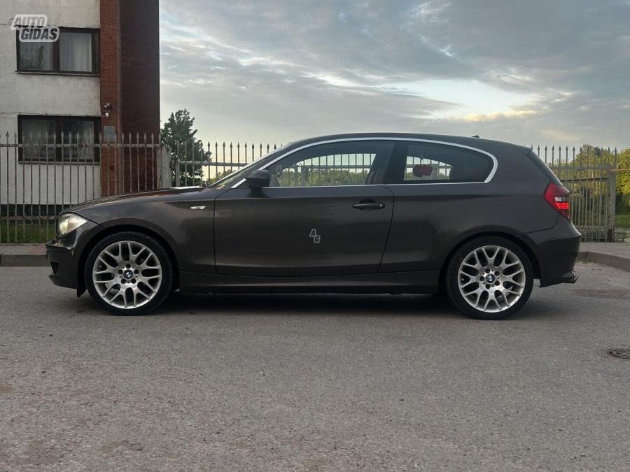 BMW 118 2007 in Jonava, with an engine capacity of 1.80 L and mileage of 320 thousand km for 2150 €, photo 4 on AUTOMOTO.COM.LV