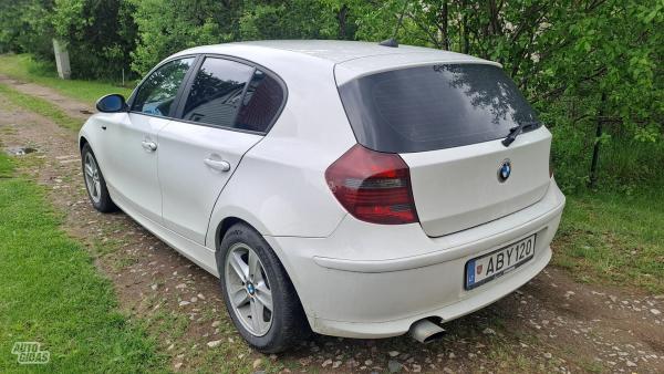 BMW 118 2007 in Kaunas, with an engine capacity of 2.00 L and mileage of 306 thousand km for 2700 €, photo 4 on AUTOMOTO.COM.LV