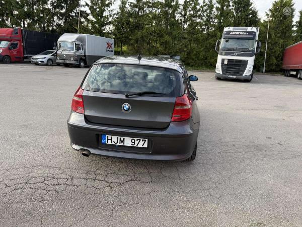 BMW 118 2007 in Kaunas, with an engine capacity of 2.00 L and mileage of 334 thousand km for 2650 €, photo 5 on AUTOMOTO.COM.LV