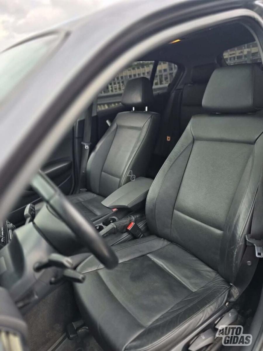 BMW 118 2007 in Vilnius, with an engine capacity of 2.00 L and mileage of 280 thousand km for 3900 €, photo 19 on AUTOMOTO.COM.LV