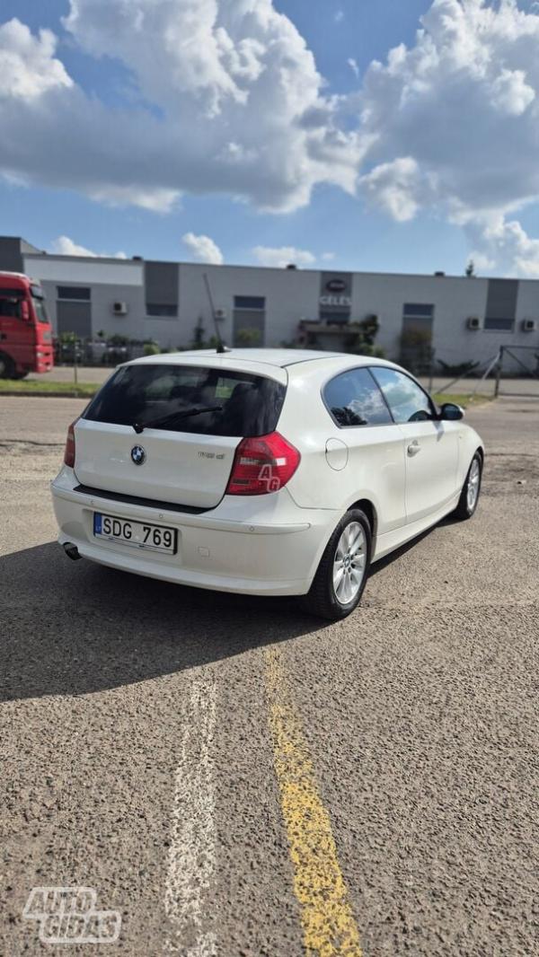 BMW 118 2008 in Vilnius, with an engine capacity of 2.00 L and mileage of 320 thousand km for 2400 €, photo 4 on AUTOMOTO.COM.LV