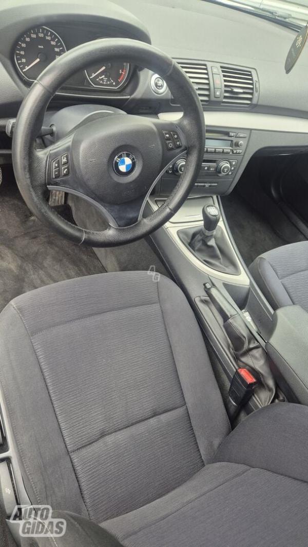 BMW 118 2008 in Vilnius, with an engine capacity of 2.00 L and mileage of 320 thousand km for 2400 €, photo 7 on AUTOMOTO.COM.LV