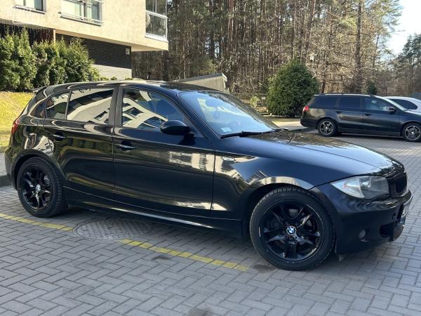 BMW 118 2008 Kauņa vietnē BMW 118 2008 Kauņa, ar dzinēja tilpumu 2.00 L un nobraukumu 291 tūkst. km par 2800 €, foto 4 vietnē AUTOMOTO.COM.LV