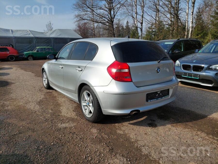 BMW 118 2009 in Cesis, with an engine capacity of 2.00 L and mileage of 240 thousand km for 4300 €, photo 4 on AUTOMOTO.COM.LV