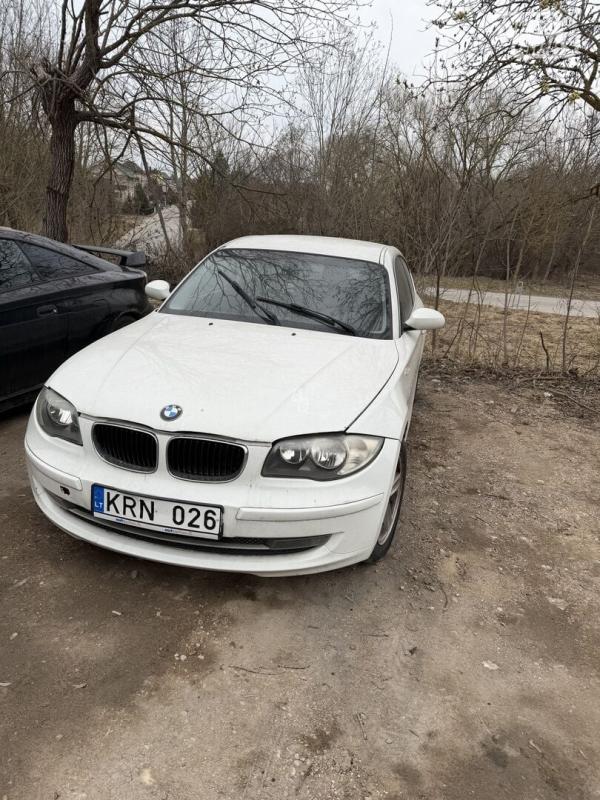 BMW 118 2009 Kauņa, ar dzinēja tilpumu 2.00 L un nobraukumu 280 tūkst. km par 1400 €, foto 2 vietnē AUTOMOTO.COM.LV