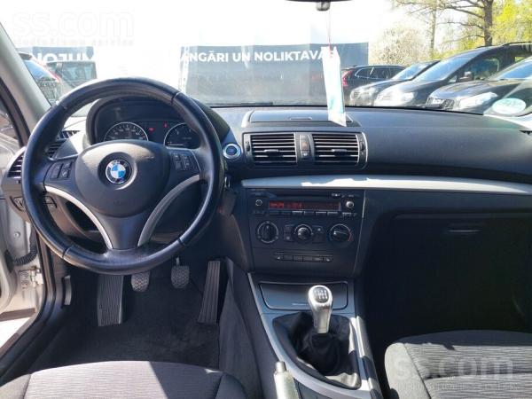 BMW 118 2009 in Cesis, with an engine capacity of 2.00 L and mileage of 238 thousand km for 4200 €, photo 5 on AUTOMOTO.COM.LV