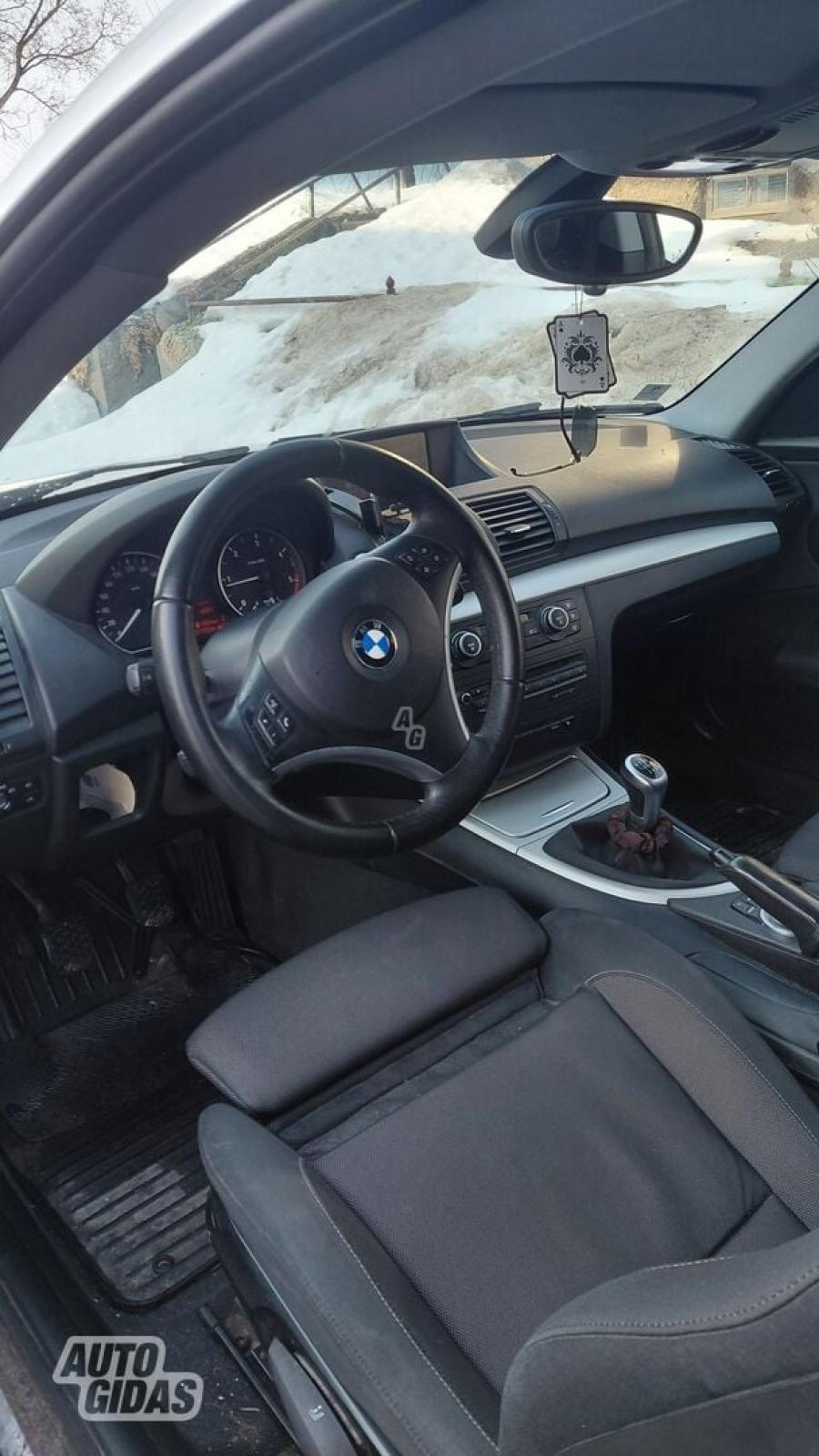 BMW 118 2009 Kauņa, ar dzinēja tilpumu 2.00 L un nobraukumu 240 tūkst. km par 1650 €, foto 12 vietnē AUTOMOTO.COM.LV
