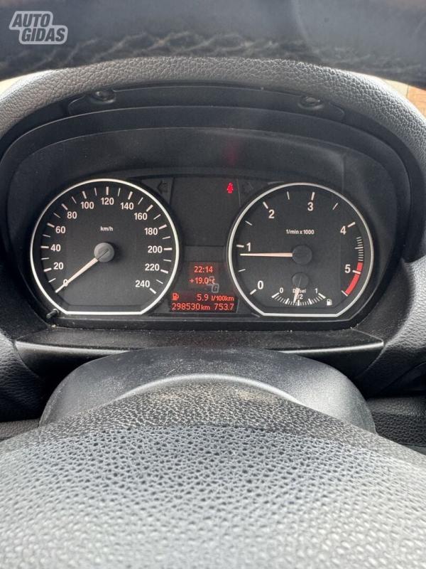 BMW 118 2009 in Skuodas, with an engine capacity of 2.00 L and mileage of 299 thousand km for 3150 €, photo 5 on AUTOMOTO.COM.LV