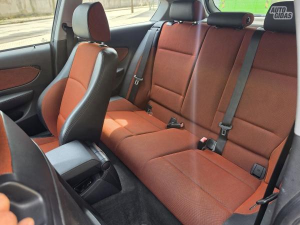 BMW 118 2009 in Telschi, with an engine capacity of 2.00 L and mileage of 290 thousand km for 2350 €, photo 6 on AUTOMOTO.COM.LV