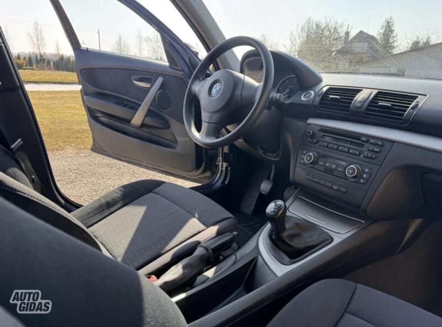 BMW 118 2009 Viļņa, ar dzinēja tilpumu 2.00 L un nobraukumu 298 tūkst. km par 3399 €, foto 12 vietnē AUTOMOTO.COM.LV