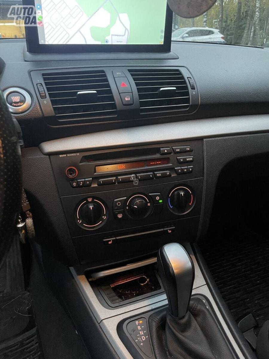 BMW 118 2009 in Kaunas, with an engine capacity of 2.00 L and mileage of 287 thousand km for 1350 €, photo 13 on AUTOMOTO.COM.LV