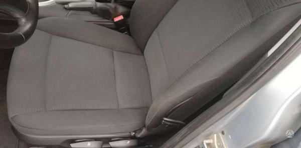 BMW 118 2010 in Vilnius, with an engine capacity of 2.00 L and mileage of 209 thousand km for 5250 €, photo 6 on AUTOMOTO.COM.LV