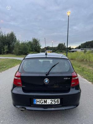 BMW 118 2010 in Vilnius, with an engine capacity of 2.00 L and mileage of 298 thousand km for 2500 €, photo 4 on AUTOMOTO.COM.LV