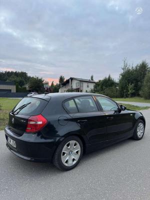 BMW 118 2010 in Vilnius, with an engine capacity of 2.00 L and mileage of 298 thousand km for 2500 €, photo 6 on AUTOMOTO.COM.LV