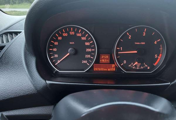 BMW 118 2010 Viļņa, ar dzinēja tilpumu 2.00 L un nobraukumu 298 tūkst. km par 2500 €, foto 7 vietnē AUTOMOTO.COM.LV