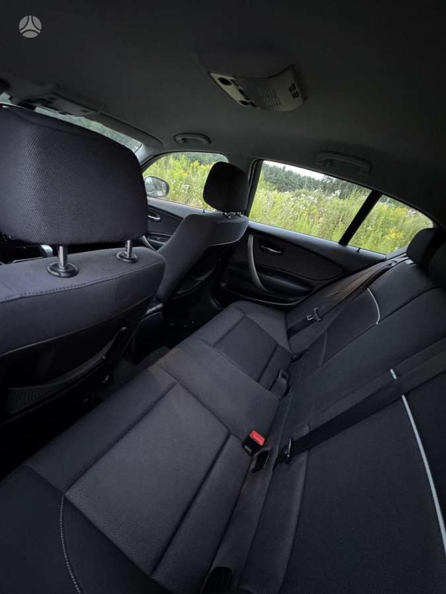 BMW 118 2010 in Vilnius, with an engine capacity of 2.00 L and mileage of 298 thousand km for 2500 €, photo 10 on AUTOMOTO.COM.LV